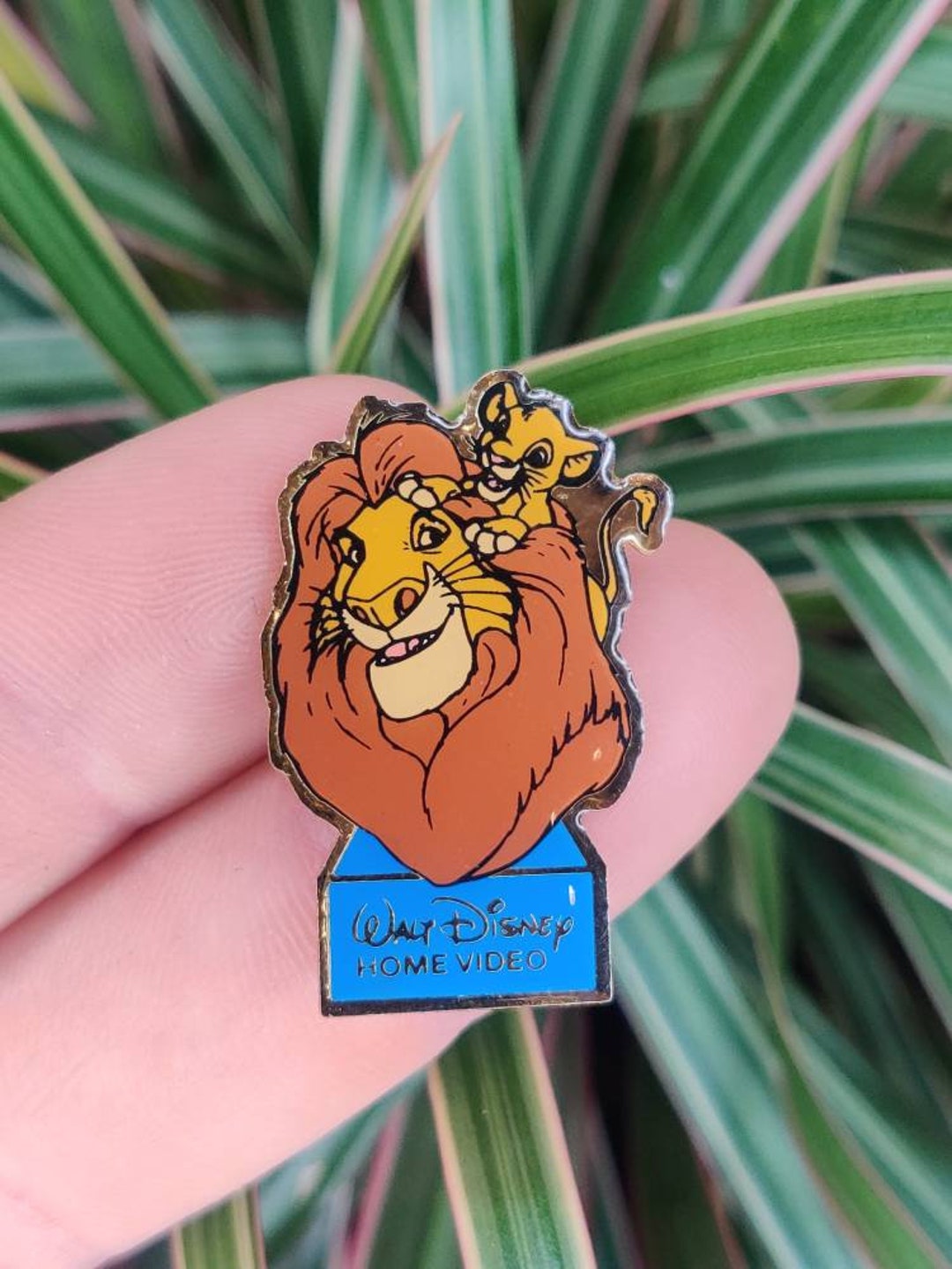 Simba and Simba Lion King Vintage Pin Badge, Walt Disney Home Video. - Etsy