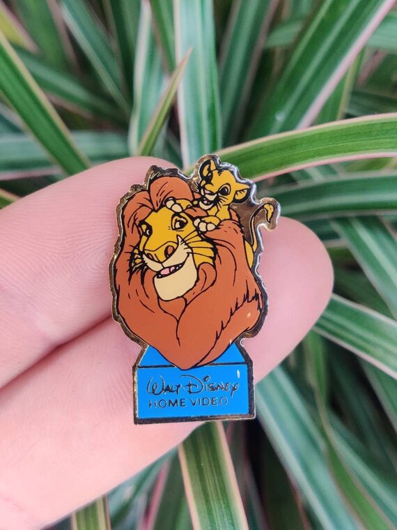 Simba and Simba Lion King Vintage Pin Badge Walt Disney Home - Etsy