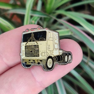 Mack Trucks Vintage Enamel Lapel Pin Badge. - Etsy
