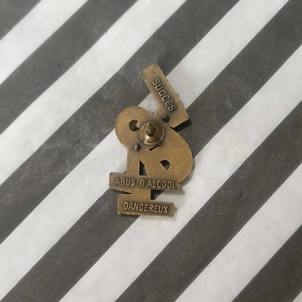 Vintage Kronenbourg 1664 Beer Pin Badge (30mm X 15mm) - Etsy UK