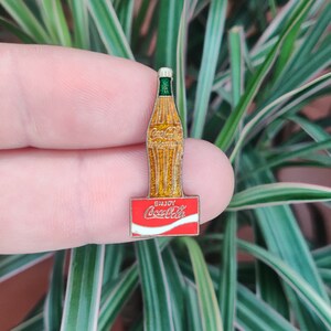 Coca Cola Vintage Lapel Pin Badge. Coke - Etsy