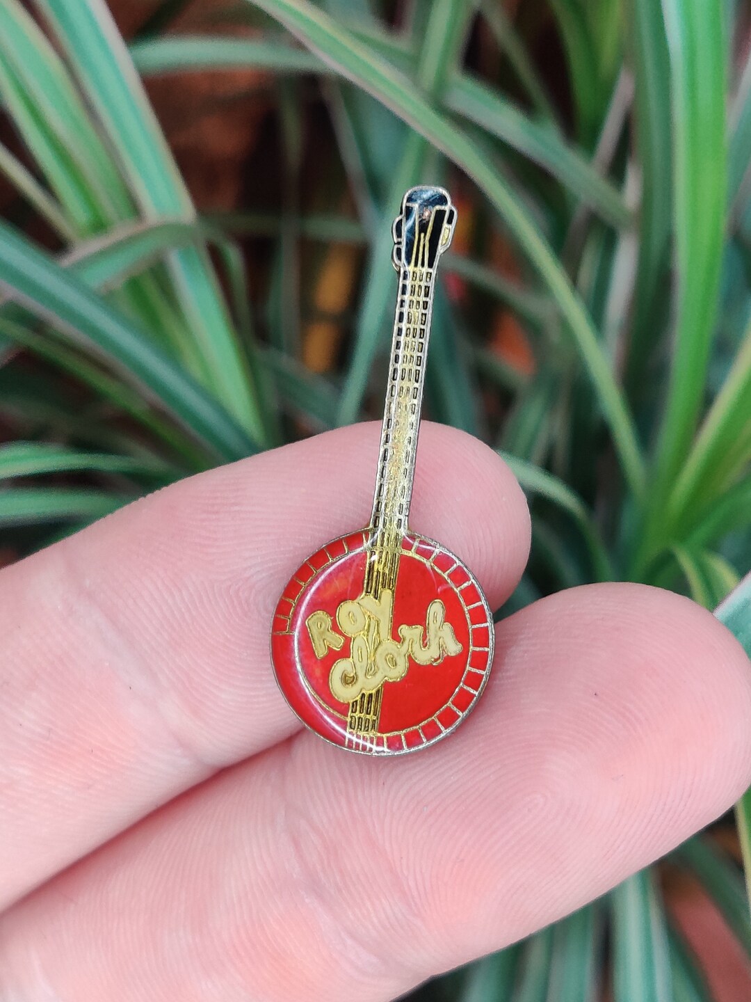 Roy Clark Banjo Blue Grass Vintage Enamel Pin Badge. - Etsy