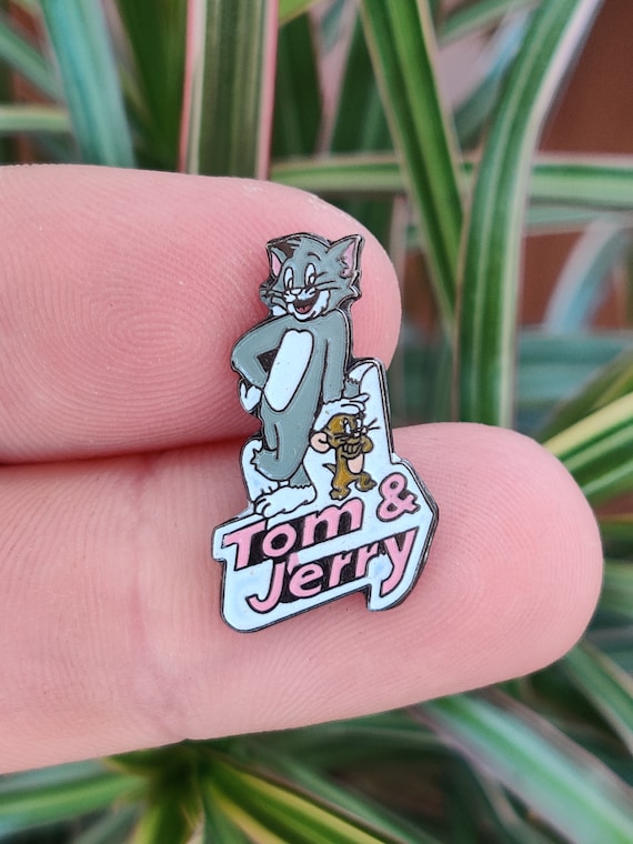 Tom and Jerry vintage enamel lapel pin badge. Hanna B… - Gem