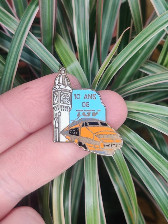 PIN TRAIN RARE TGV LOGO RAILWAYS METRO ENAMELED TRAINS - Gem