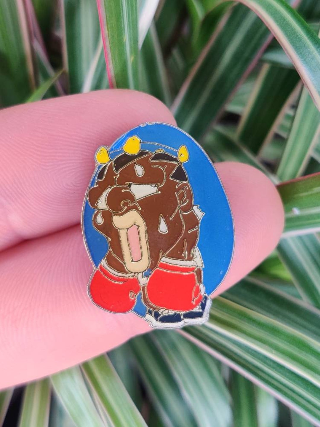Mike Bison, Street Fighter Vintage Enamel Lapel Pin Badge, Capcom ...