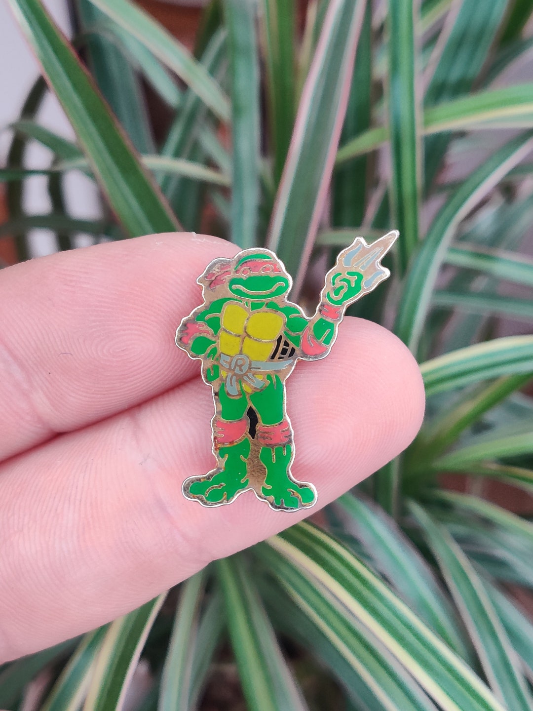 TMNT Raphael Vintage Enamel Lapel Pin Badge. - Etsy