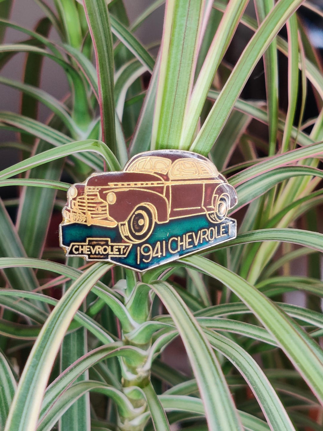 Chevrolet 1941 Vintage Enamel Pin Badge, Chevrolet. - Etsy