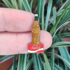 Coca Cola Vintage Lapel Pin Badge. Coke - Etsy