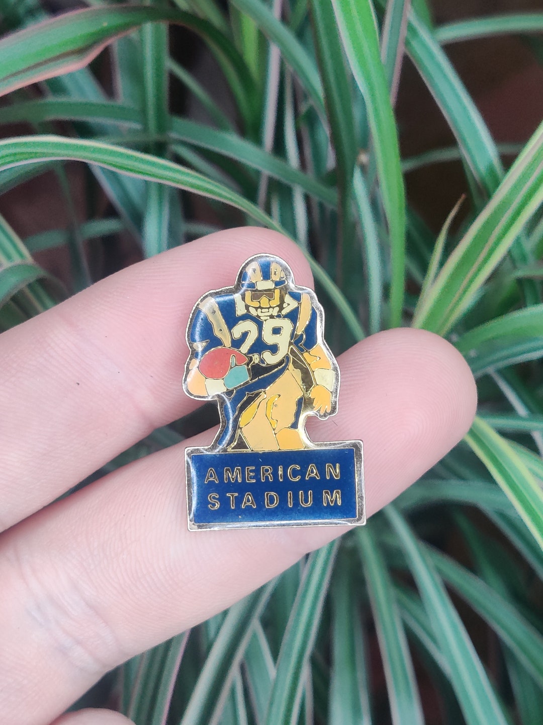 American Stadium NFL American Football Vintage Enamel Lapel Pin Badge ...