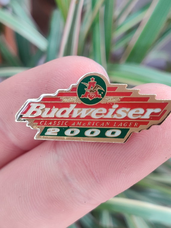 Budweiser 2000 vintage enamel lapel pin badge, vintag… - Gem