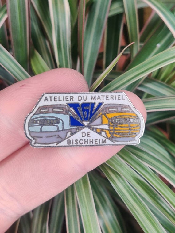 TGV train Bischheim vintage enamel train pin badge, S… - Gem