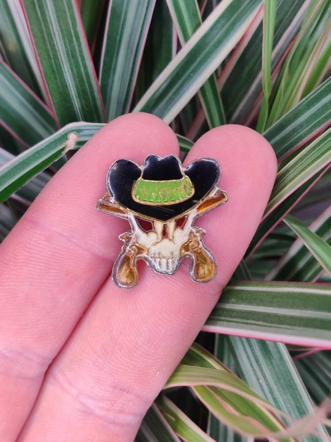 Skull and Cross Guns Cowboy Vintage Enamel Lapel Pin. - Etsy