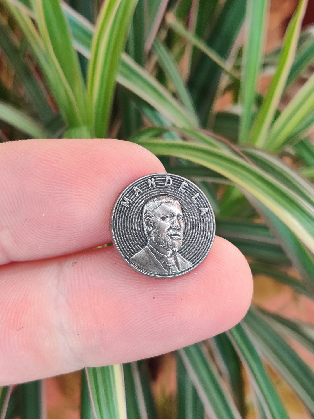 Nelson Mandela Vintage Pin Badge. - Etsy