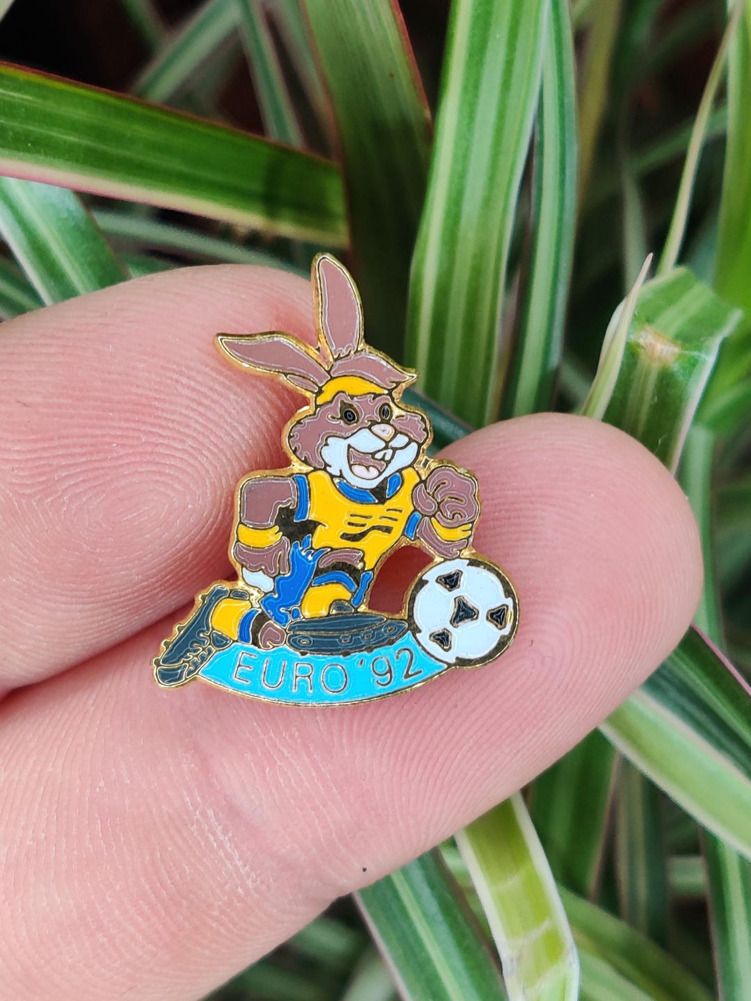 UEFA Euros 1992 Mascot Rabbit Sweden, Vintage Enamel Lapel Pin Badge ...