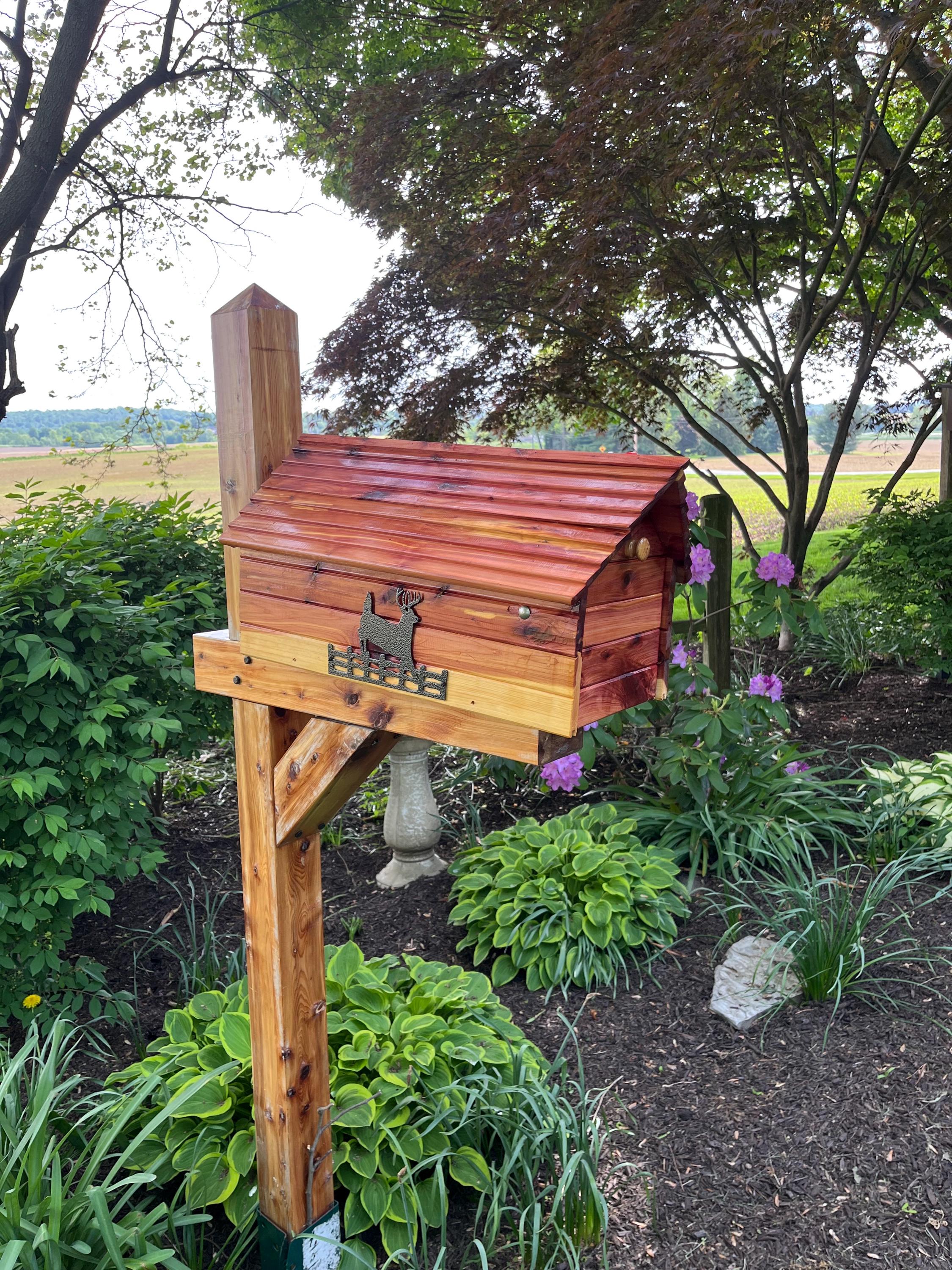 The Stone Bridge Cedar Mailbox | Varnished Cedar Log Cabin Mailbox With ...