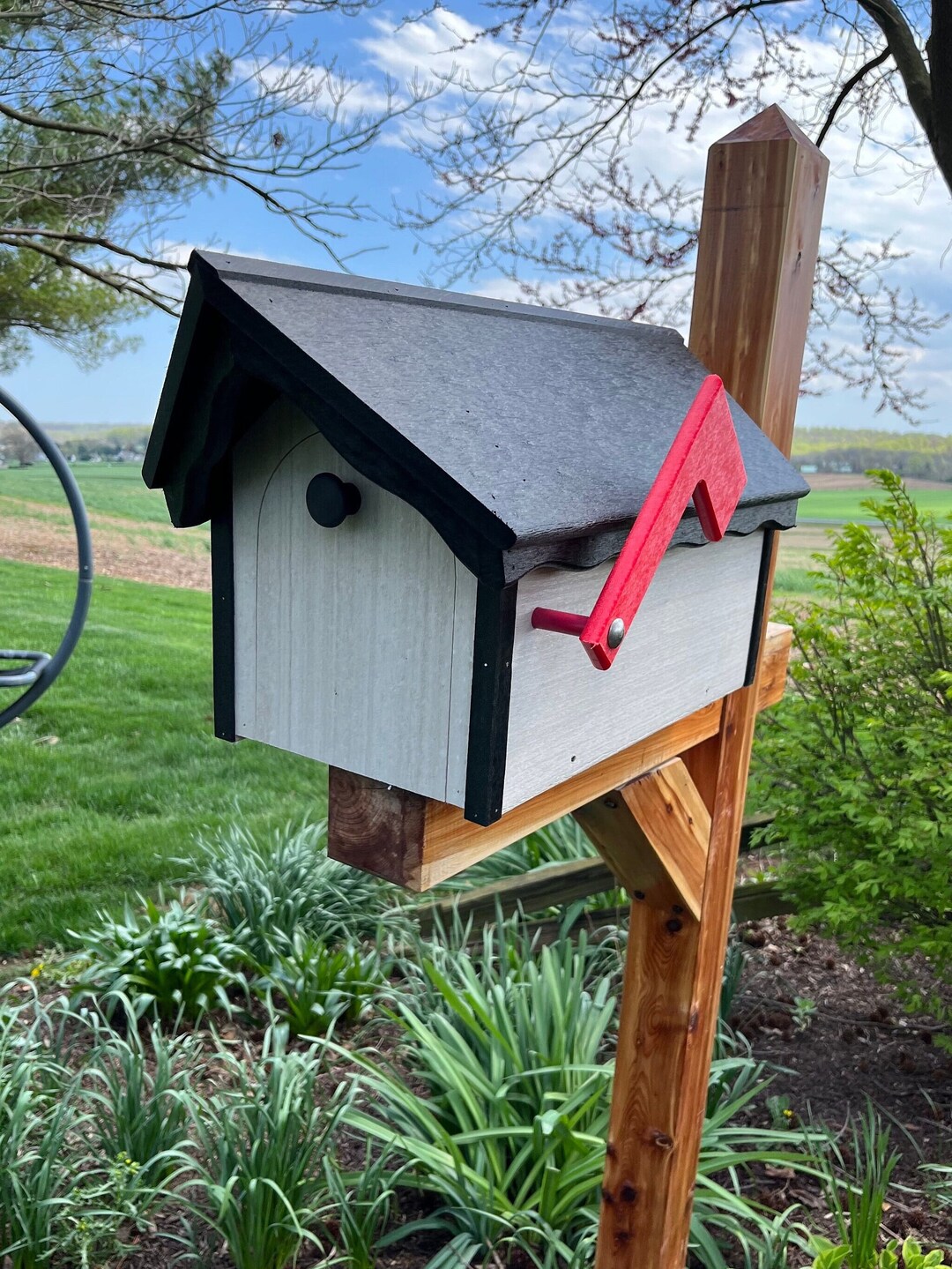 Durable and Beautiful Poly Lumber Mailbox | Wood Grain Look | Eco ...