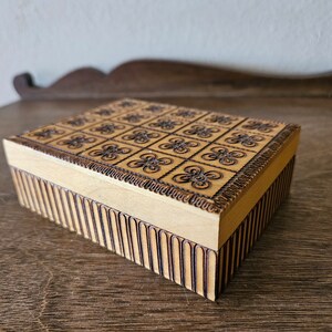Small Wooden Trinket Box With Floral Design, Made in Poland - Etsy