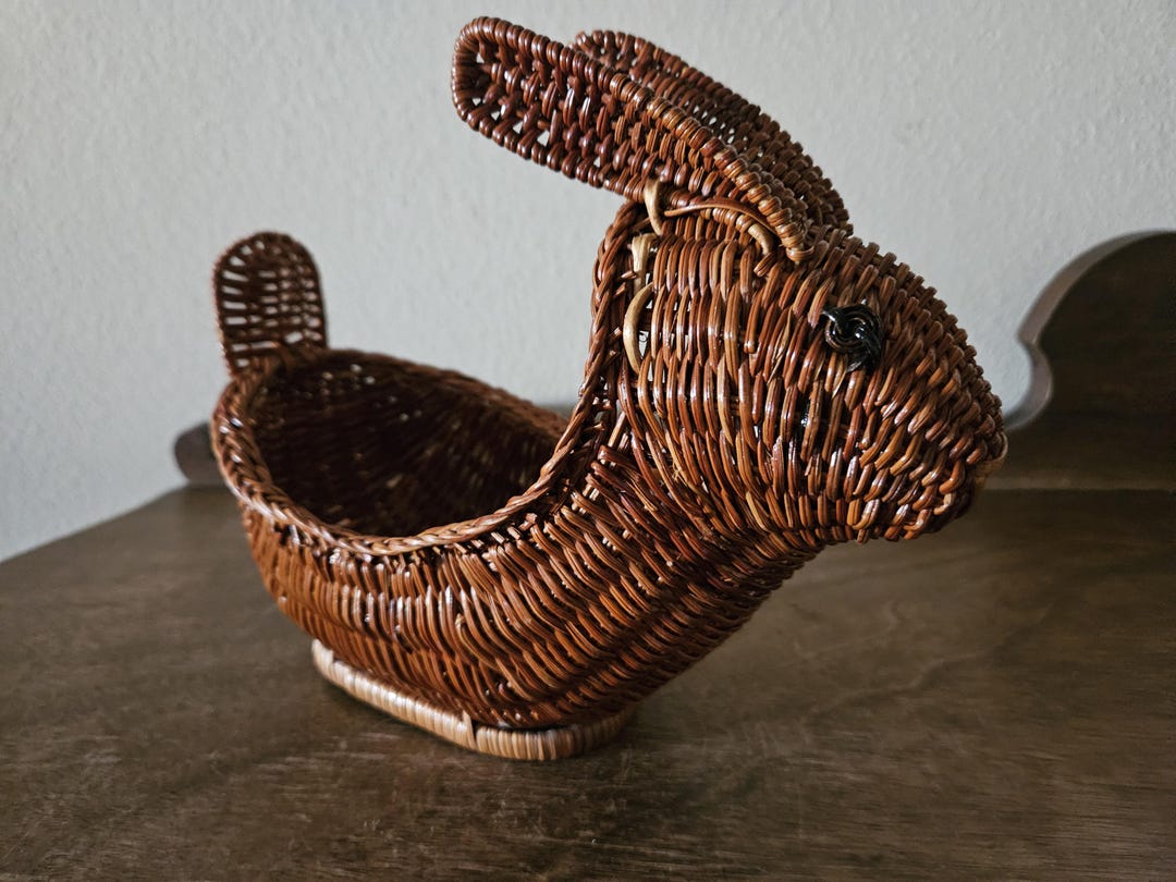 Vintage Avon Wicker Hare, Rabbit Menagerie Basket - Etsy