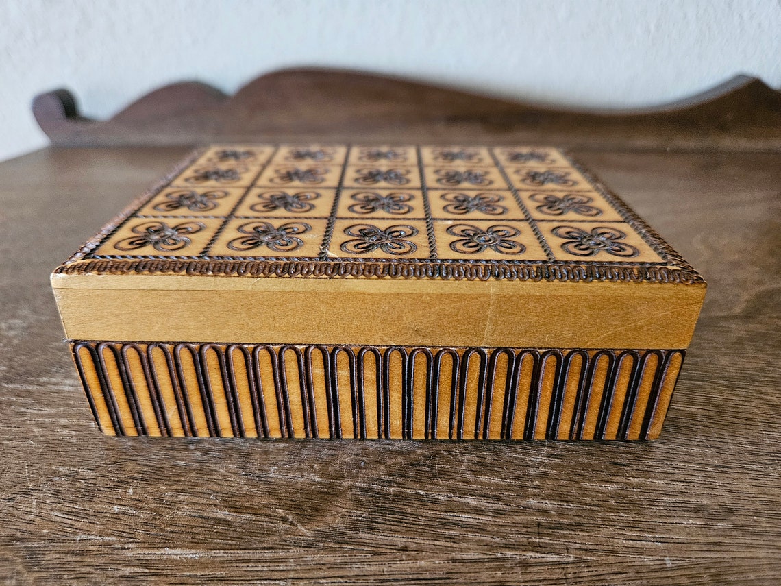 Small Wooden Trinket Box With Floral Design, Made in Poland - Etsy