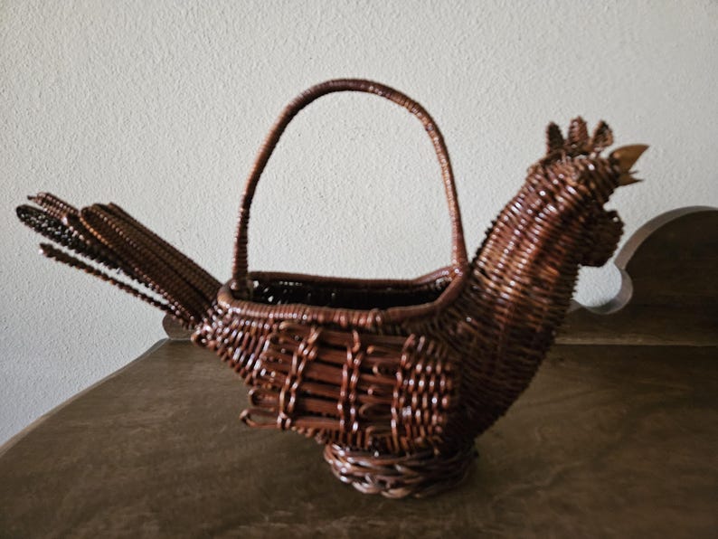 Vintage Farmhouse Style Wicker Chicken Basket - Etsy