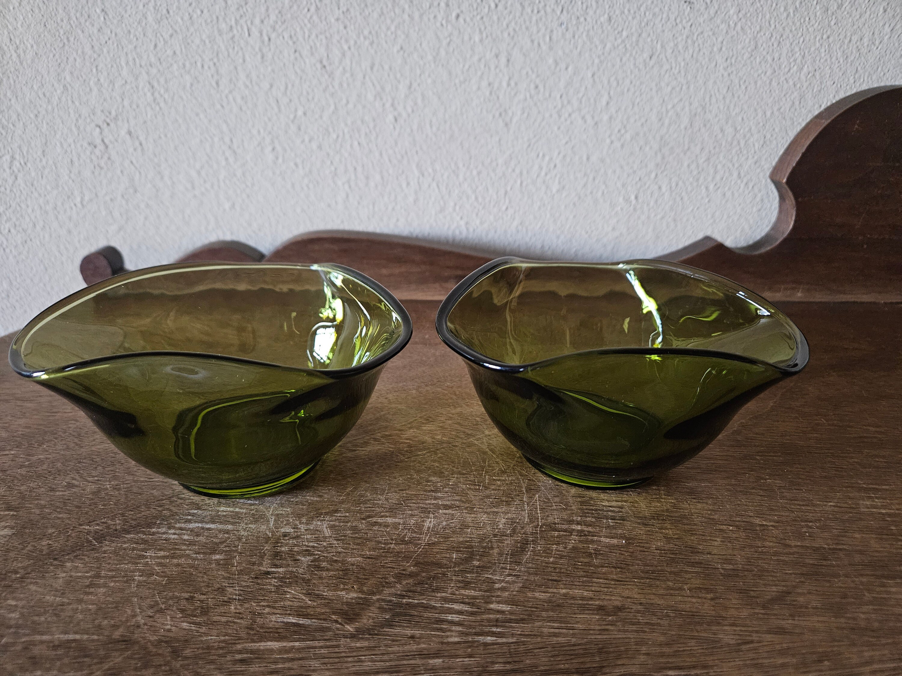 Pair of Mid-century Modern Anchor Hocking Small Green Glass Bowls - Etsy