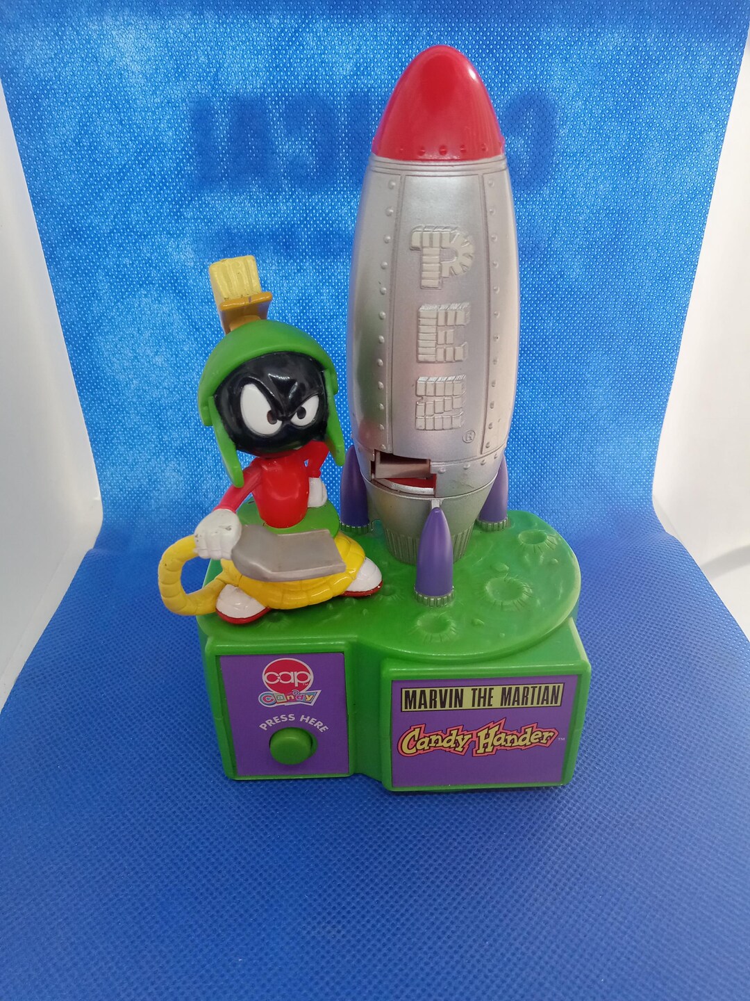 Looney Tunes Marvin the Martian Candy Hander - Etsy