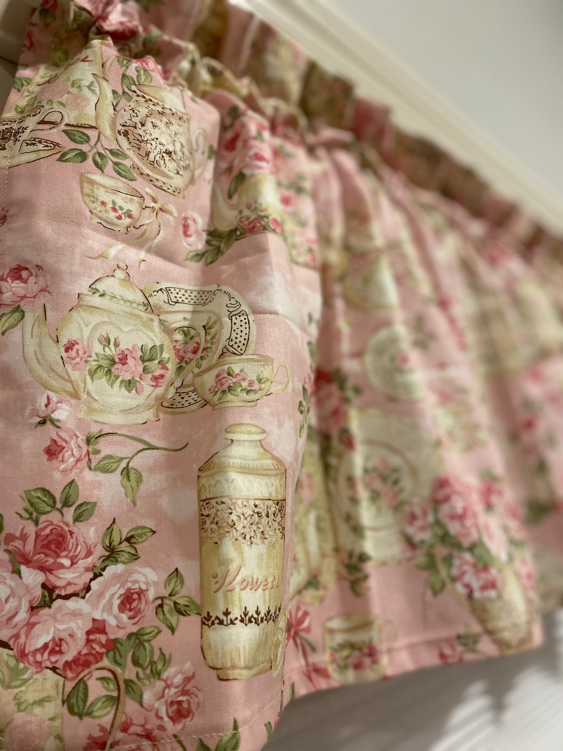 Tea Rose Floral Window Valance: Pink Cotton Kitchen & Bedroom Decor - Etsy