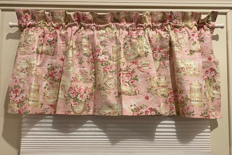 Tea Rose Floral Window Valance: Pink Cotton Kitchen & Bedroom Decor - Etsy