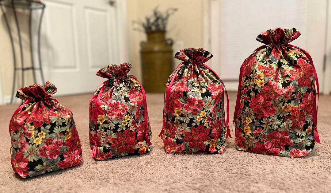 Cloth Gift Bags Christmas Black and Red Poinsettia Lined Fabric Gift ...