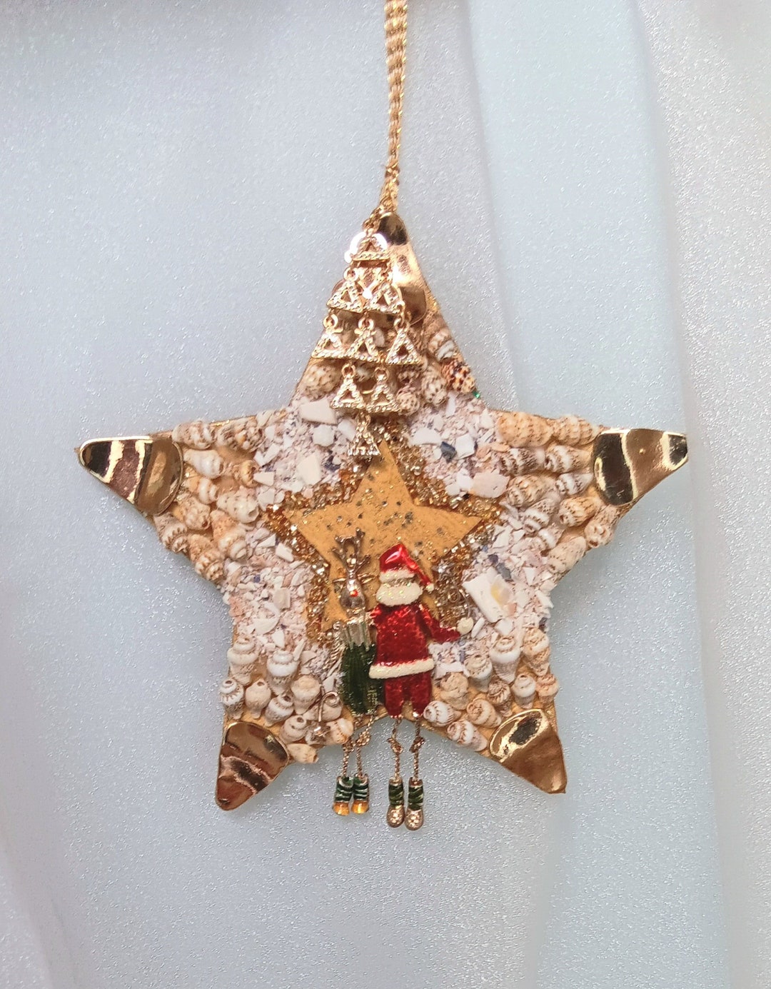 Gold Star Ornament With Santa and Reindeer Vintage Pin I Seashell ...