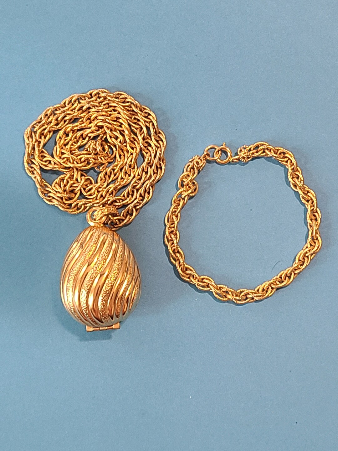 Avon - Gold Toned Perfume Necklace With Matching Bracelet - Etsy