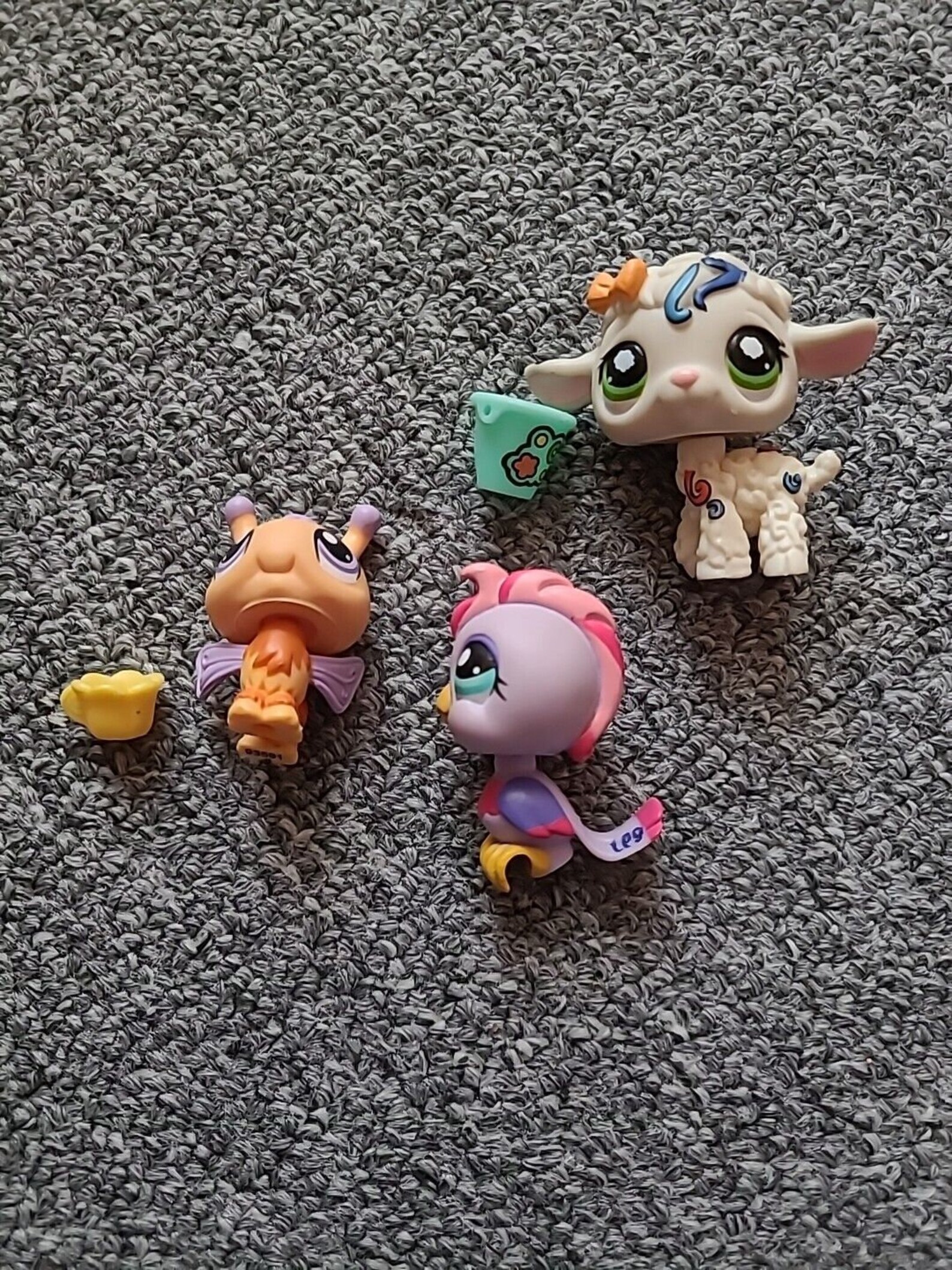 Lot of 3 Hasbro Littlest Pet Shop Figures Cockatoo Lamb Baby Bumblebee ...