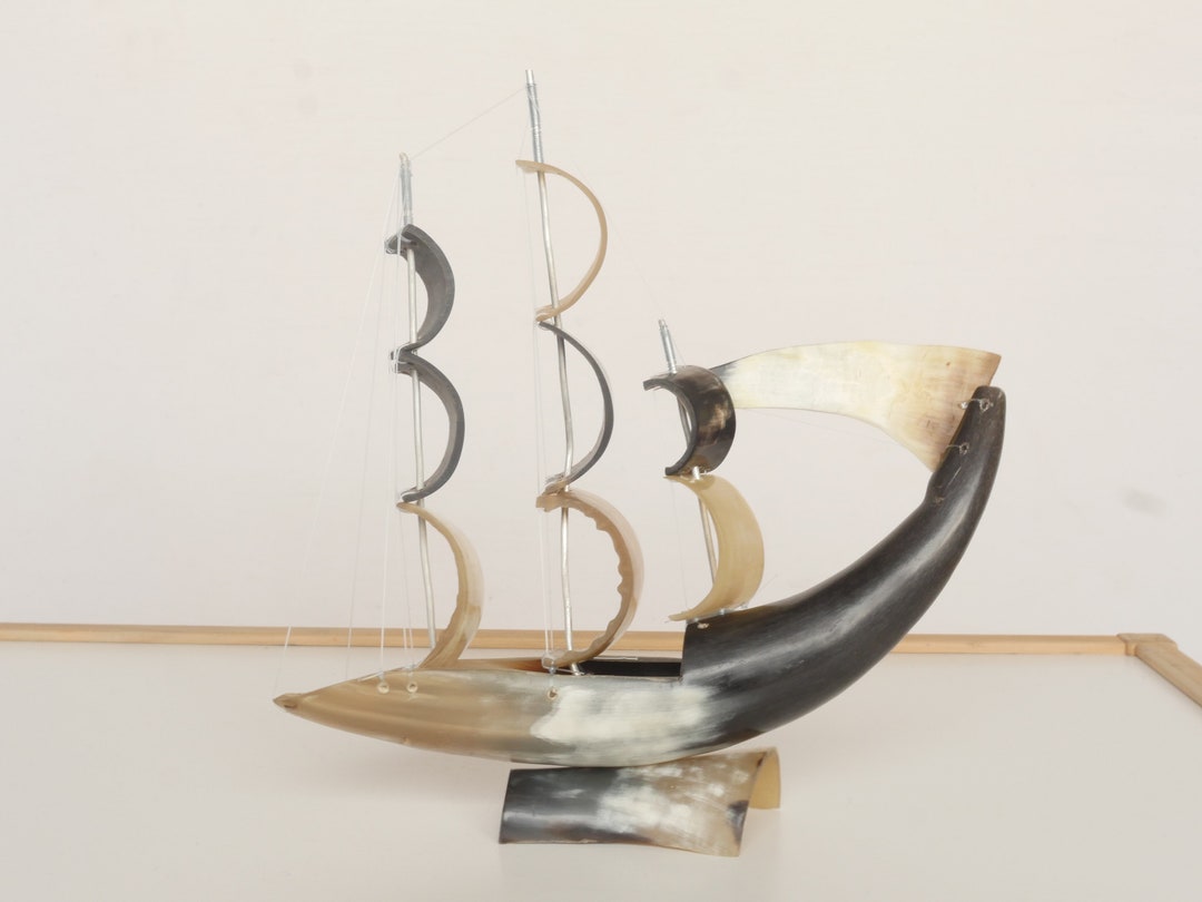 Vintage Bull Horn Sailing Ship Sculpture, 20th Century Art, Lot Nr 962 ...
