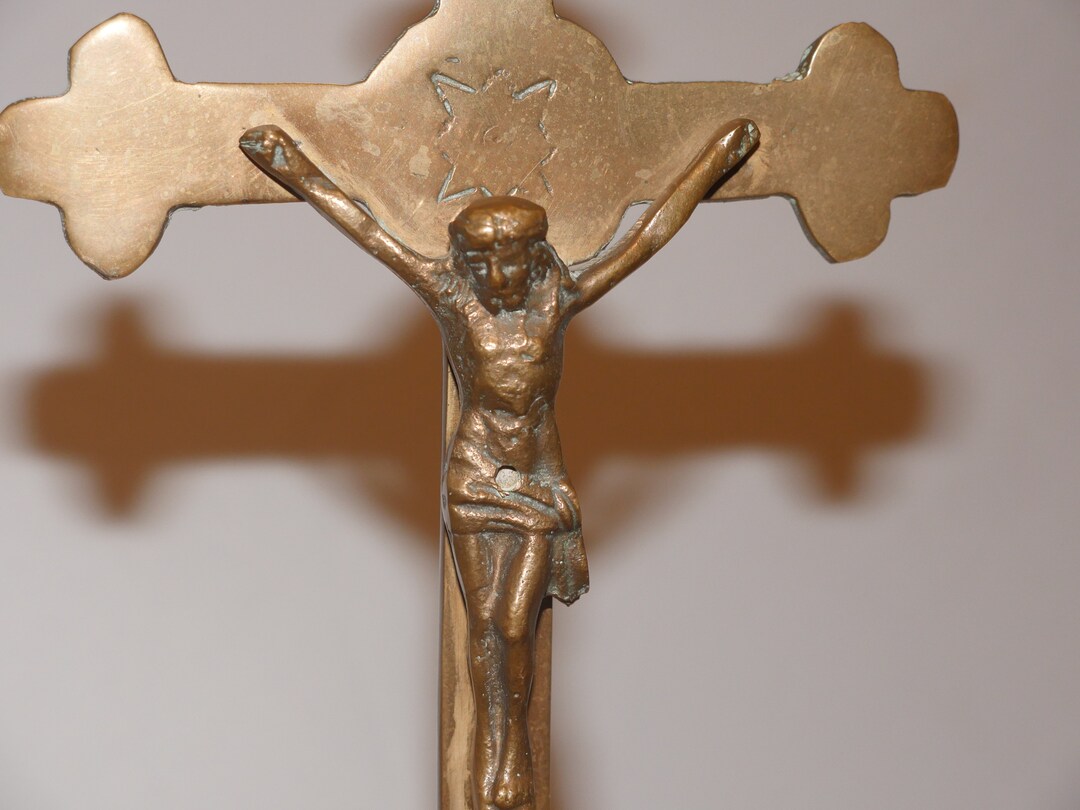 Lot Nr 321 Antique Brass Copper Crucifix Christian Cross Standing Altar ...