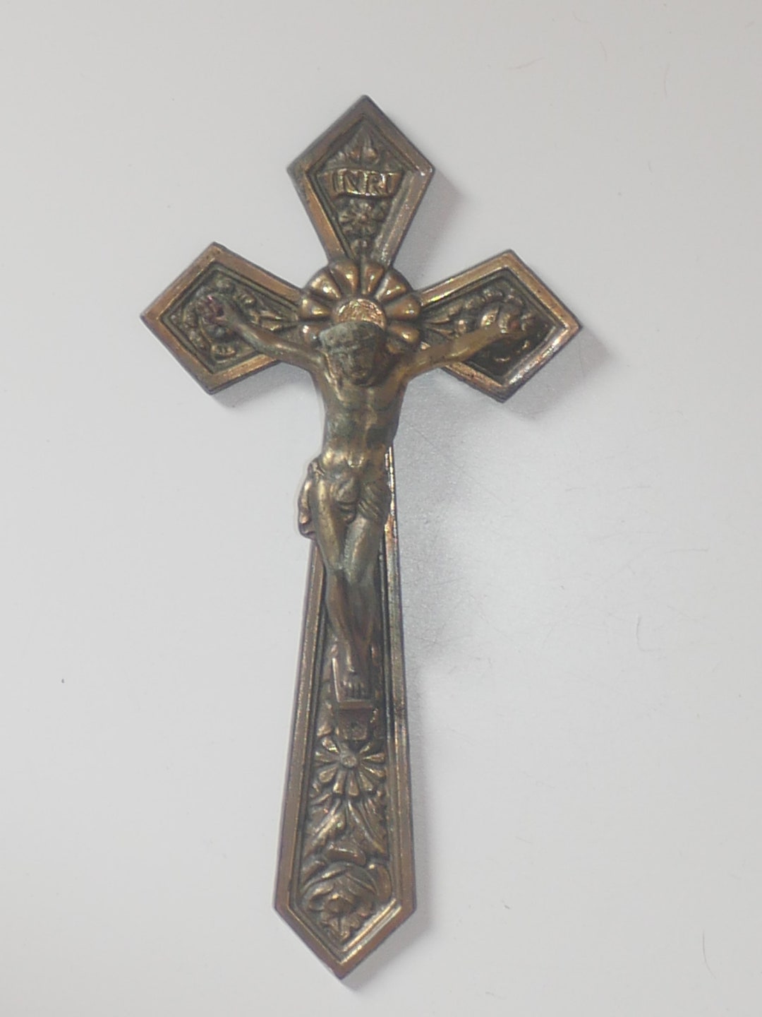 Vintage Bronze-tone Crucifix, INRI Jesus Christ Cross, Nr 25 - Etsy