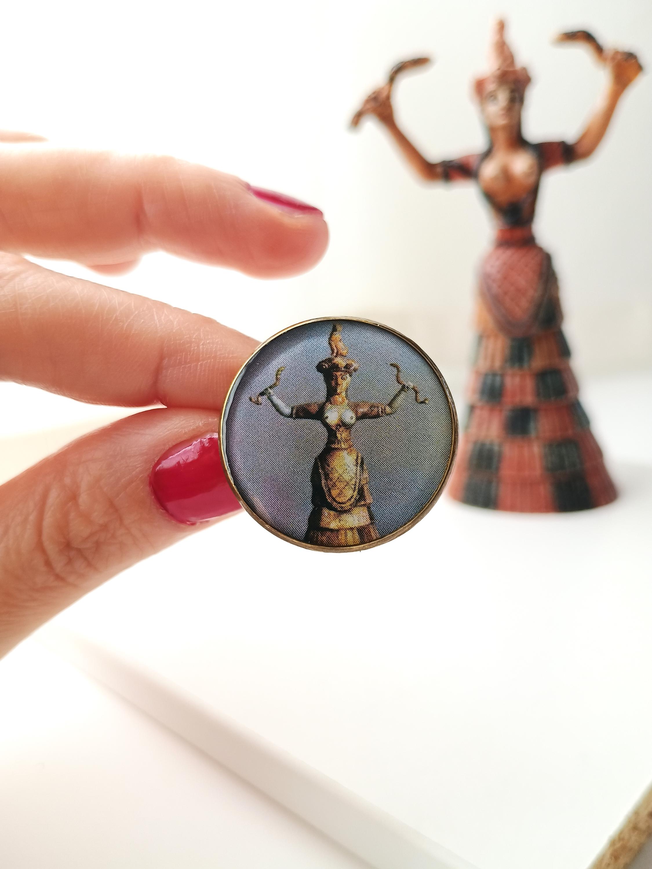 Snake Goddess Ring, Minoan Priestess, Cretan Statuette, Palace of ...