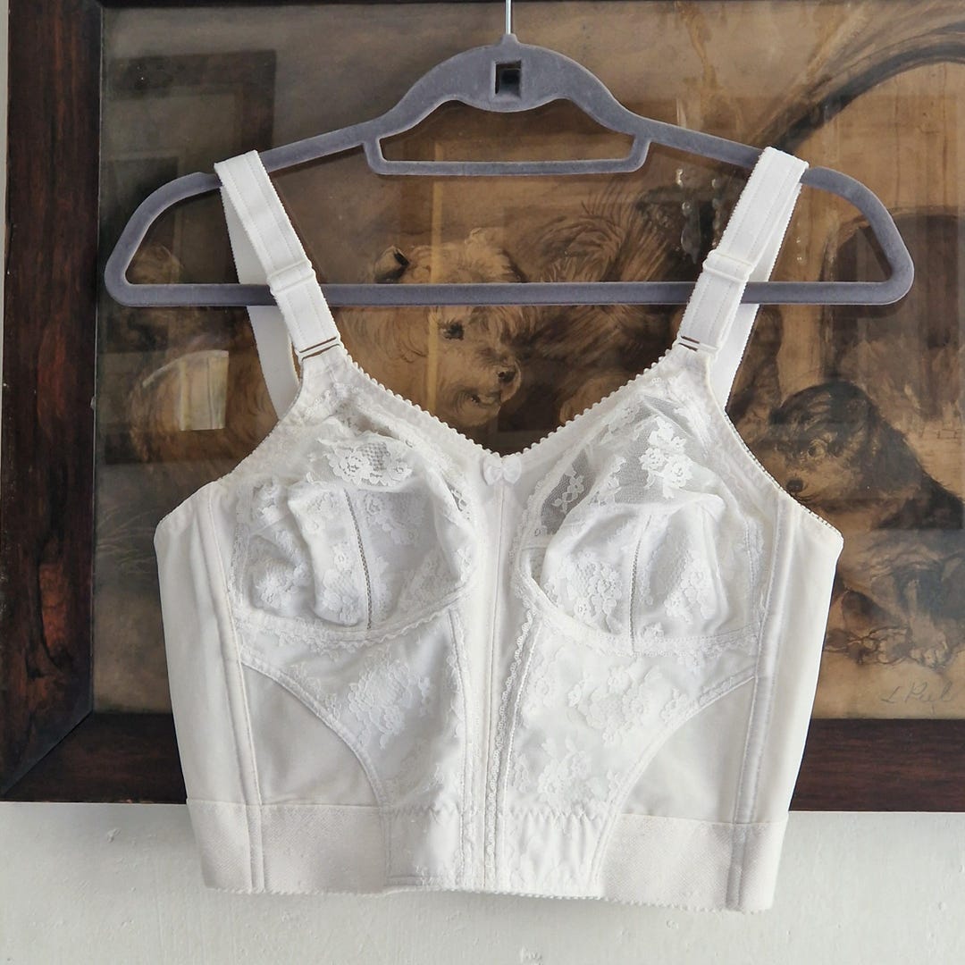 Vintage Triumph Doreen Lacy Longline Bra Size 40b in White, Bullet Bra ...