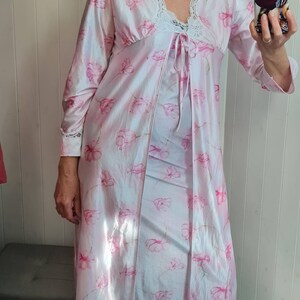 Vintage Dressing Gown and Neglege Set, Matching Floral Pink Robe ...