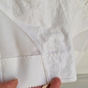 Vintage Triumph Doreen Lacy Extra Deep Longline Bra Size 38b in White ...