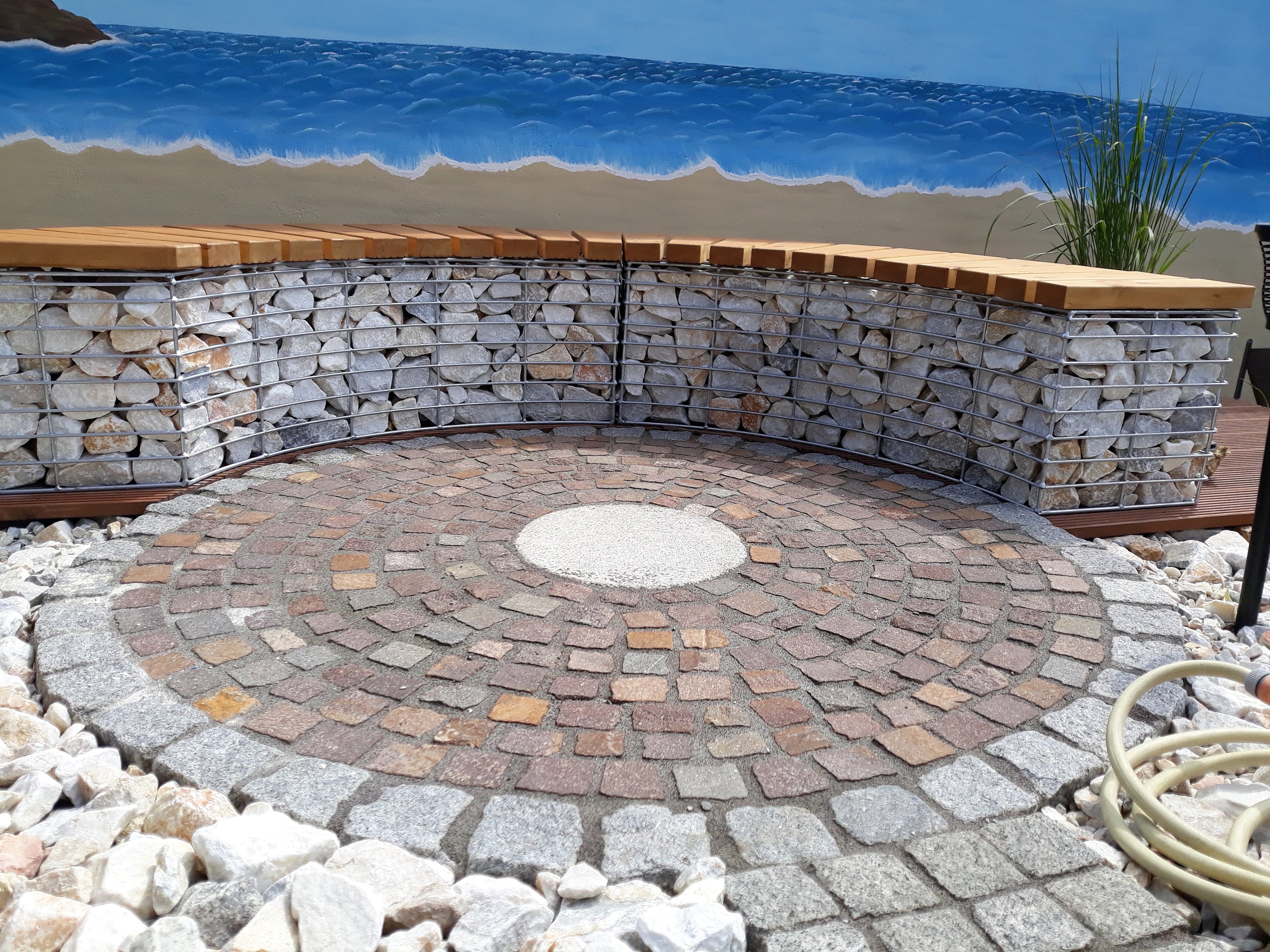 Curved Gabion Bench - Etsy UK