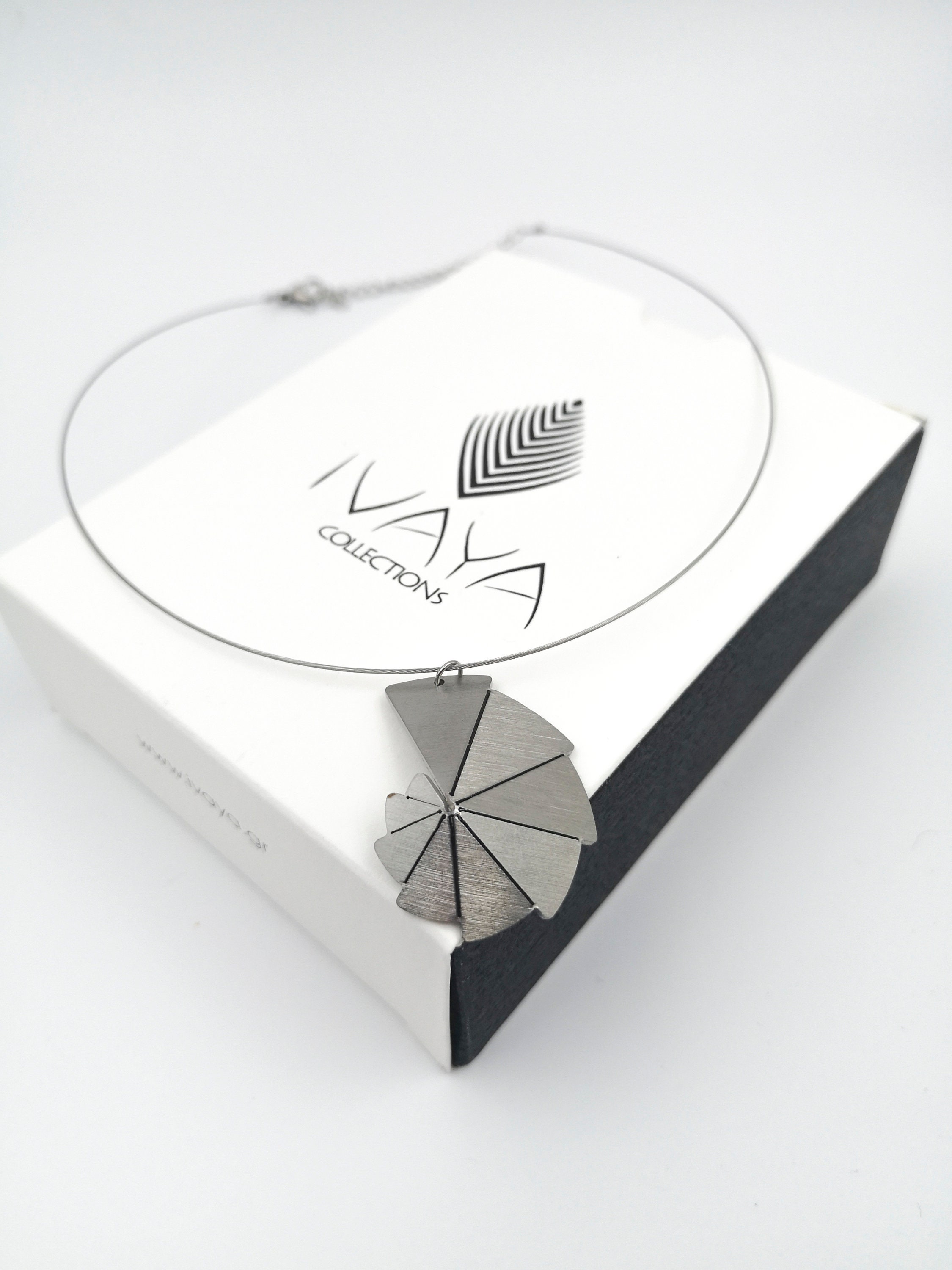 Stainless Steel Origami Fibonacci Wire Necklace, Dainty Geometric ...