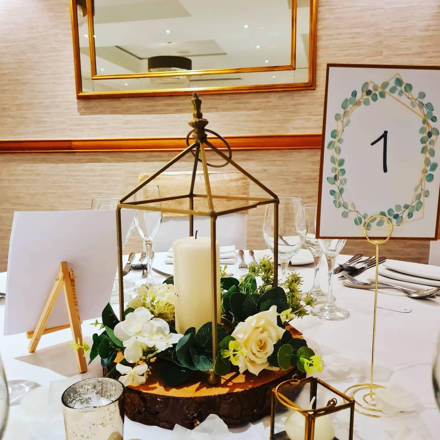 Gold Metal Table Number Stand - Table Number Holder - Place Card ...