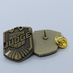 Judge Badge Lapel Pin SOLID METAL - Etsy