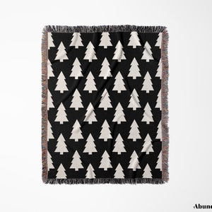 Minimalist Christmas Trees Pattern Woven Throw Blanket With Fringe ...