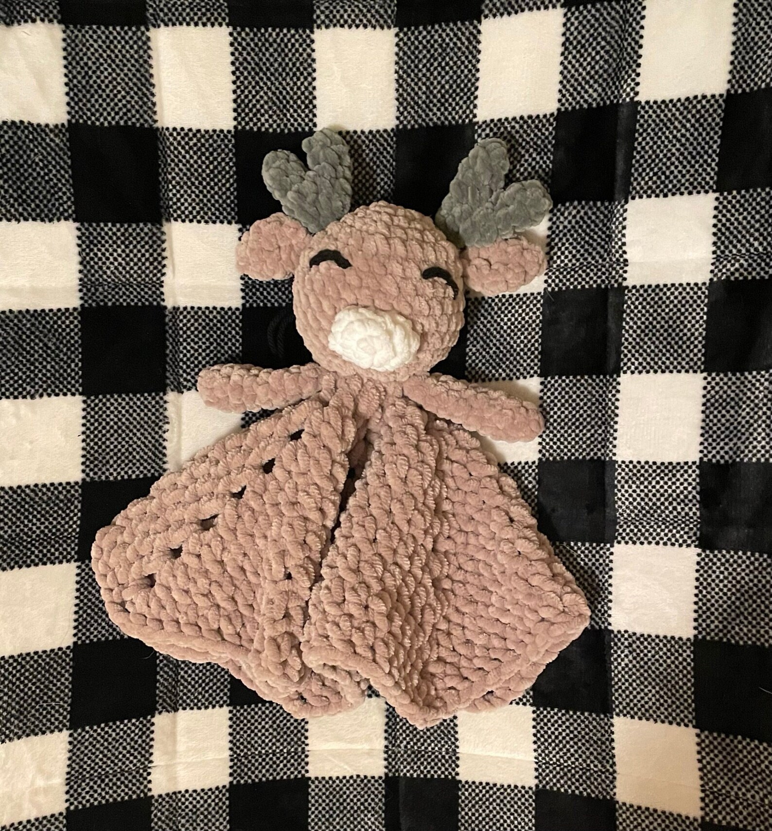 Reindeer Lovey Pattern | Crochet Lovey Christmas Pattern | Lovey ...