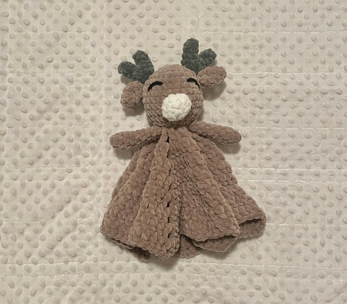 Reindeer Lovey Pattern | Crochet Lovey Christmas Pattern | Lovey ...