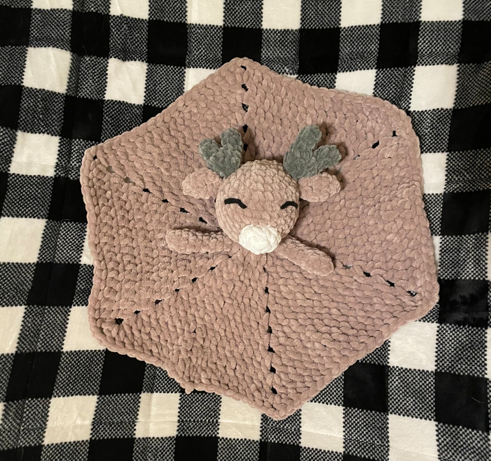 Reindeer Lovey Pattern | Crochet Lovey Christmas Pattern | Lovey ...