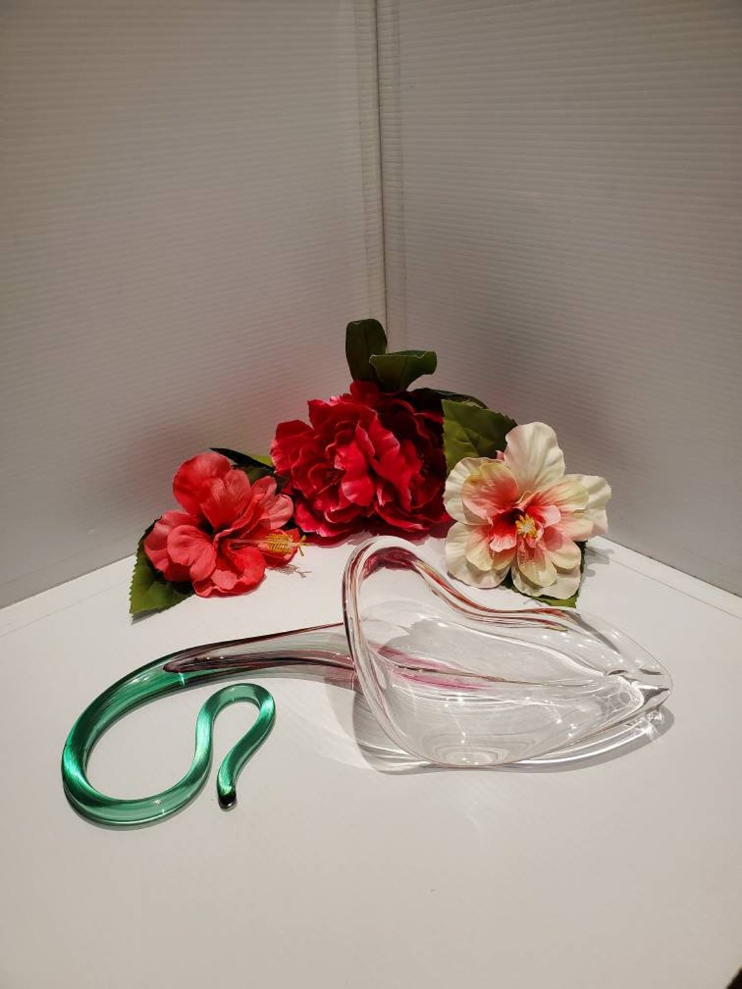 Vintage Watermelon Glass Stretch Lily, Art Glass Lily, Artisan Made ...