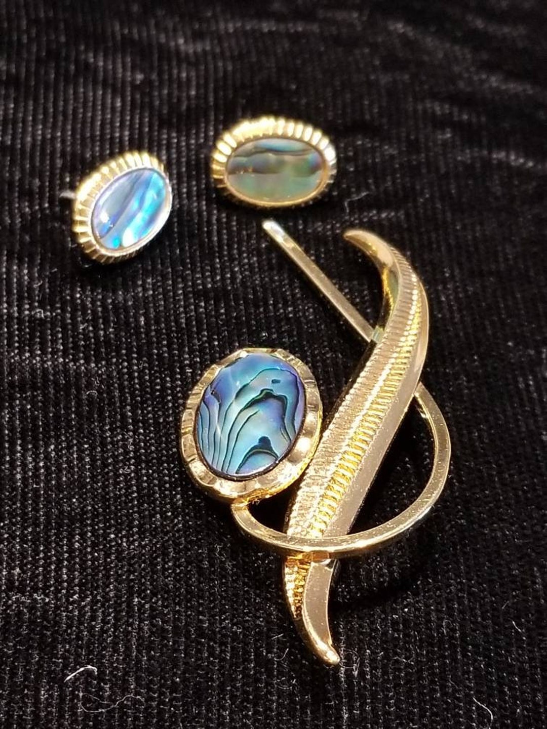 Vintage New Zealand Paua Shell Leaf Brooche and Pierced Earrings Set ...