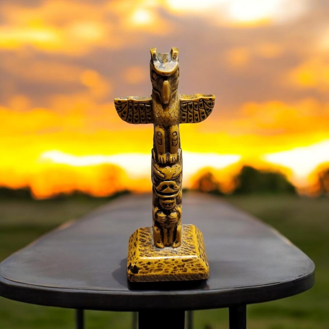 Vintage Boma Canadian Totem Pole Figurine, Native American Souvenirs ...